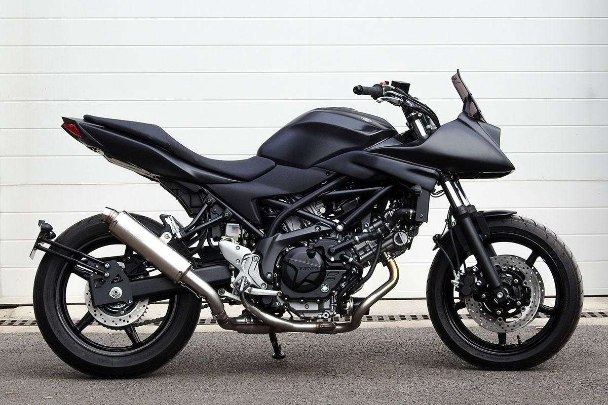 De facón a katana: Un kit especial para la Suzuki SV650 - Motoblog.com