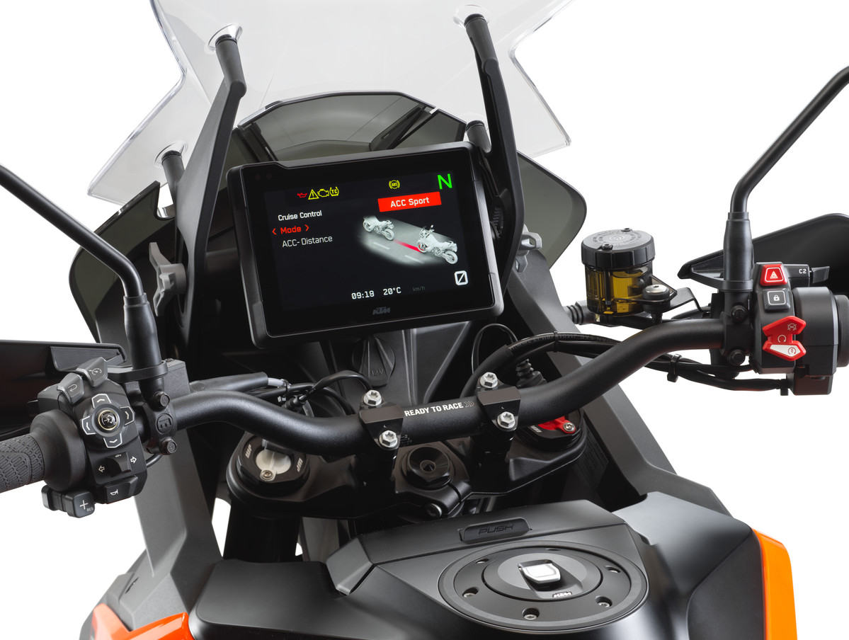 Se agranda el club del radar: Llega la KTM 1290 Super Adventure S 2021 ...