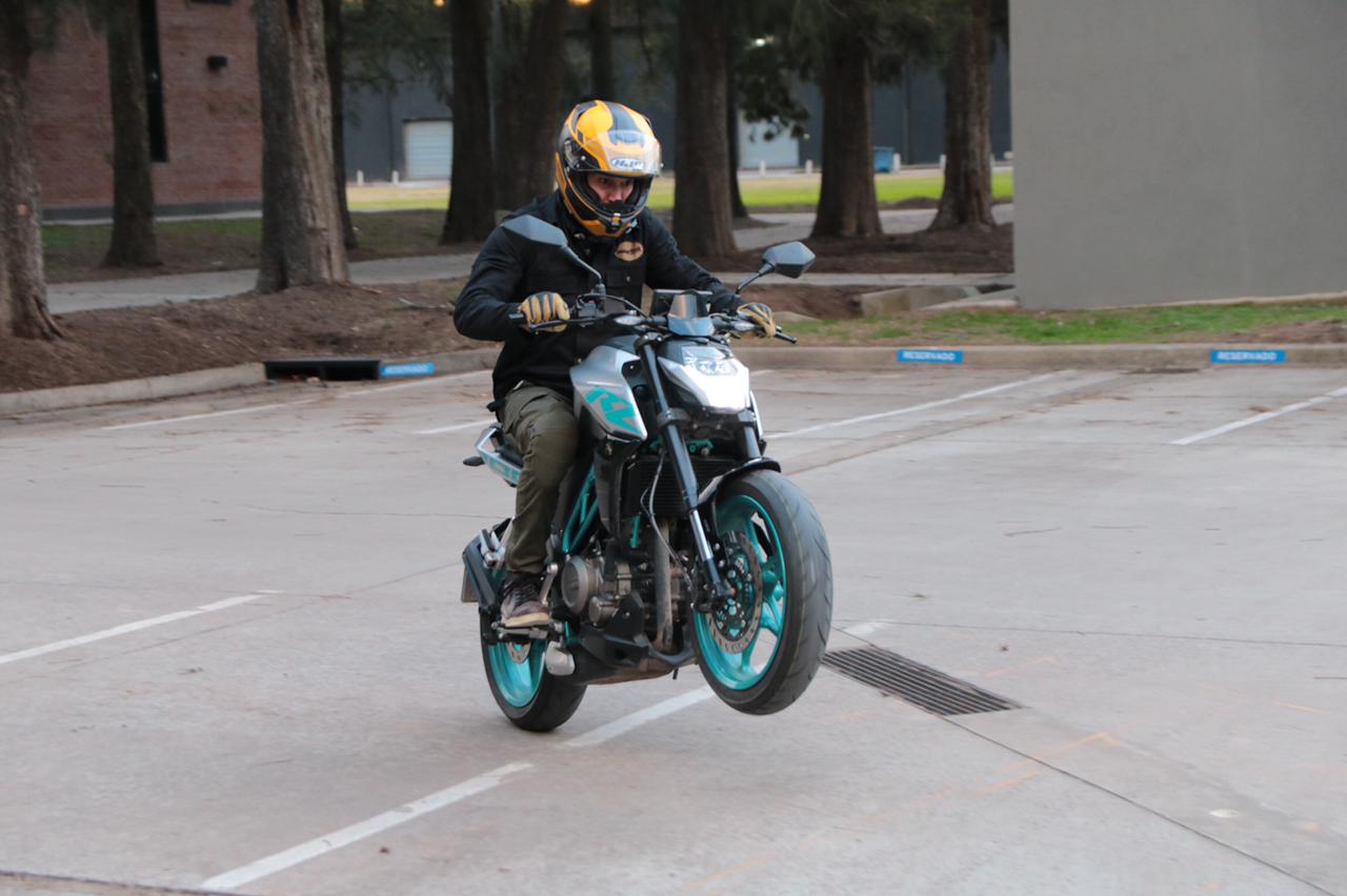 Test Ride: RZ 300 CFMoto by Zanella - Motoblog.com