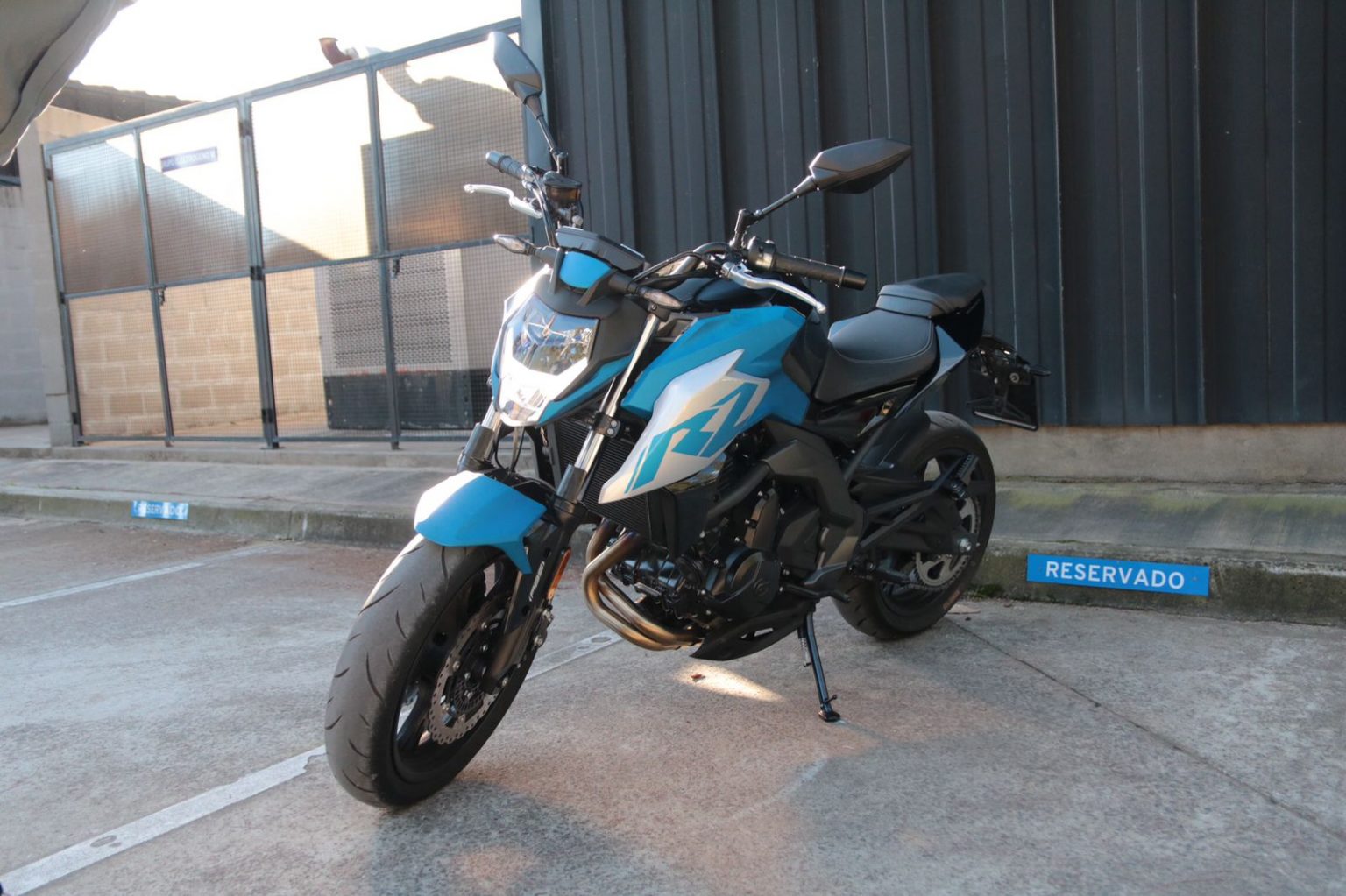 Test Ride: RZ400 CFMoto by Zanella - Motoblog.com