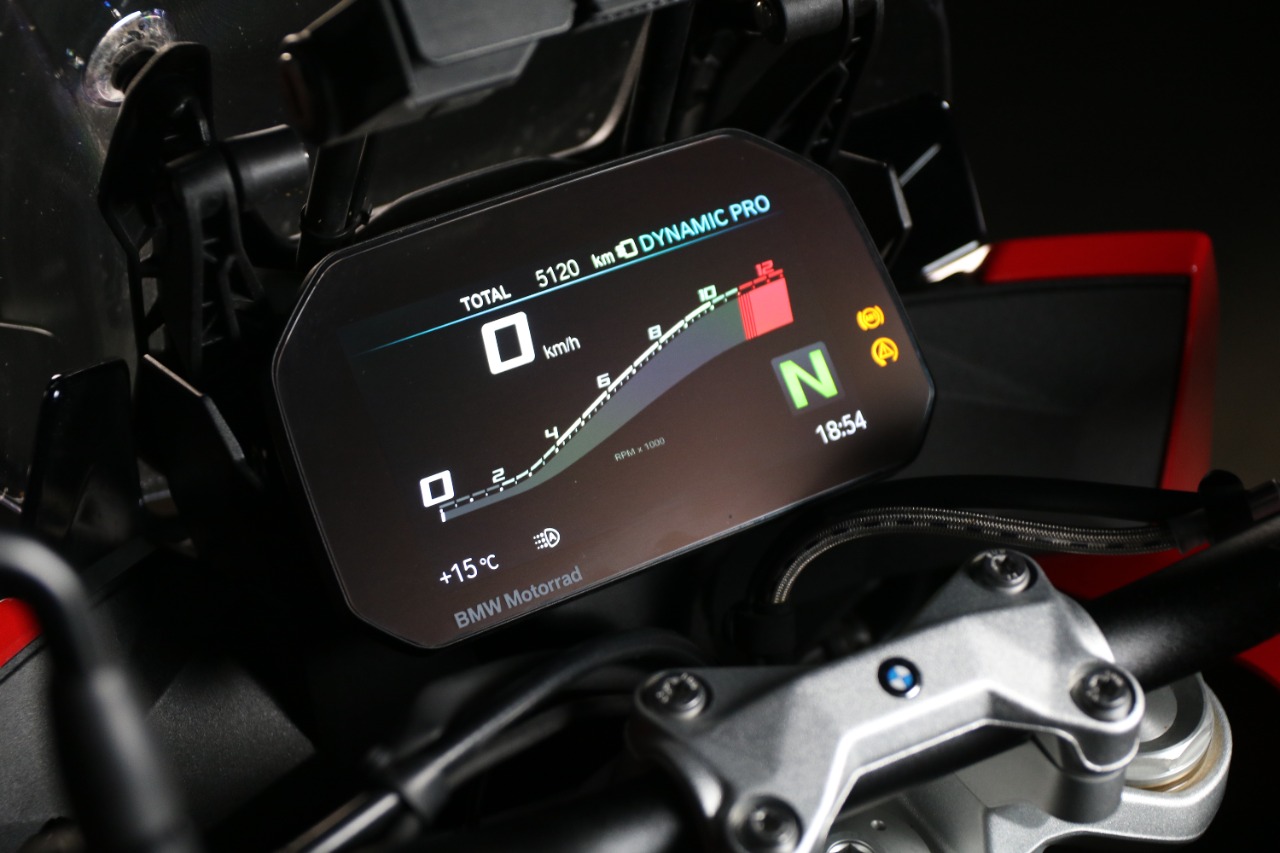 Test Ride: BMW S1000XR - Motoblog.com