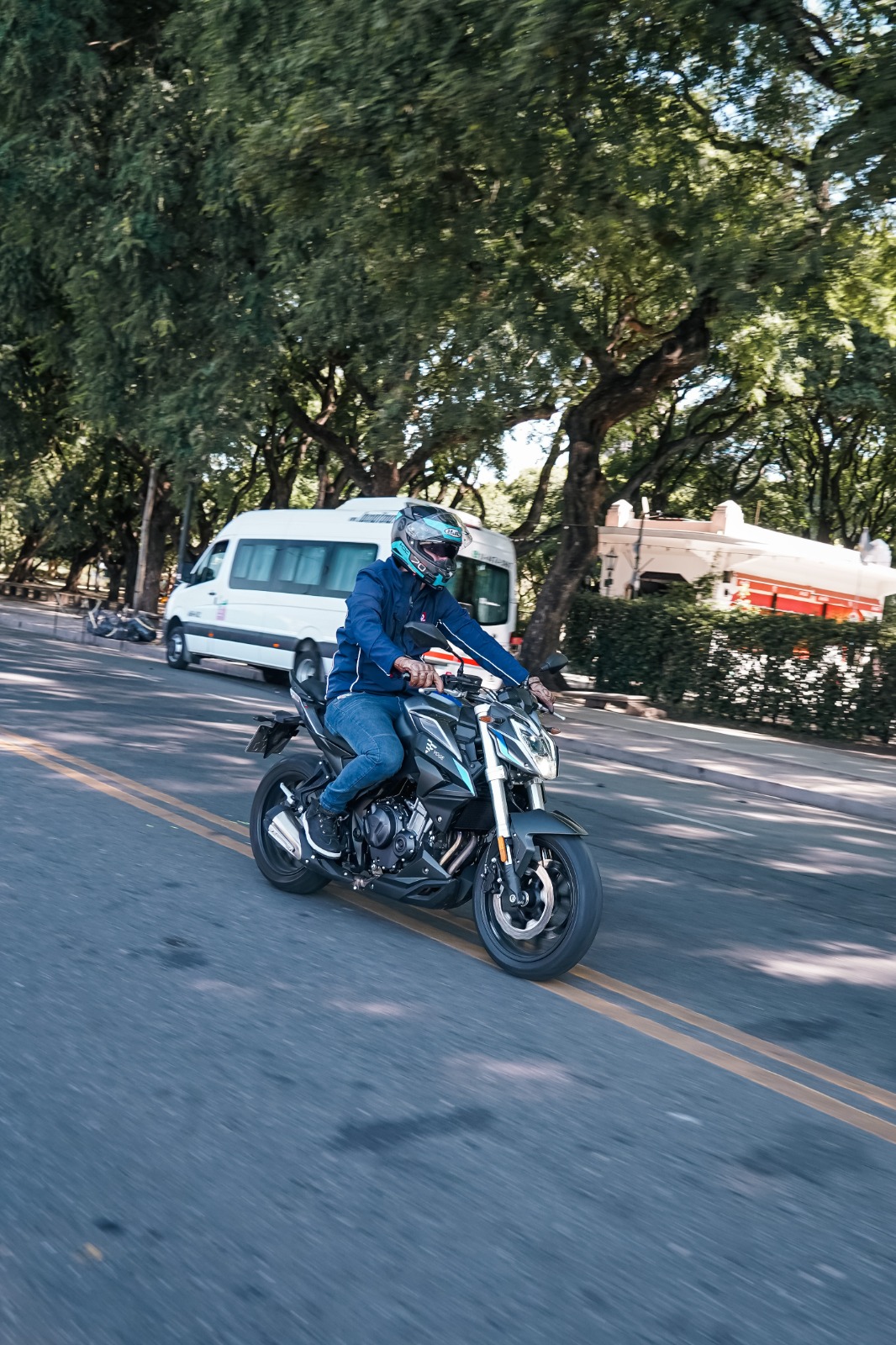 Test Ride: Voge 500R - Motoblog.com