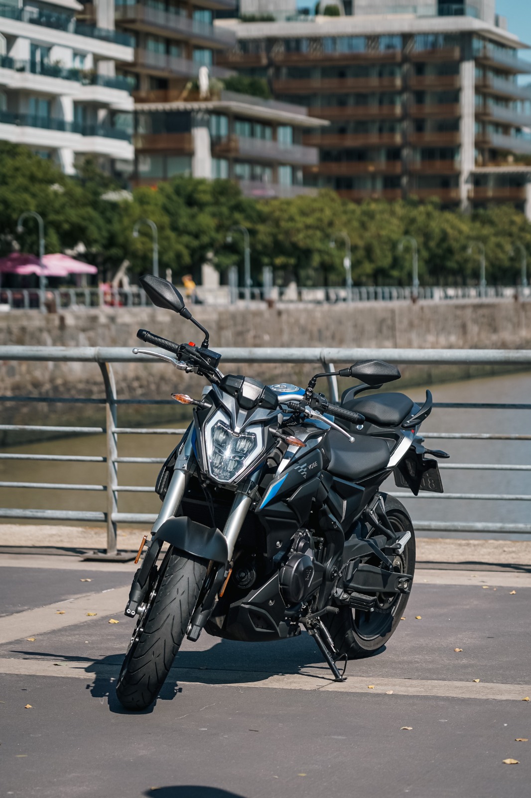 Test Ride: Voge 500R - Motoblog.com