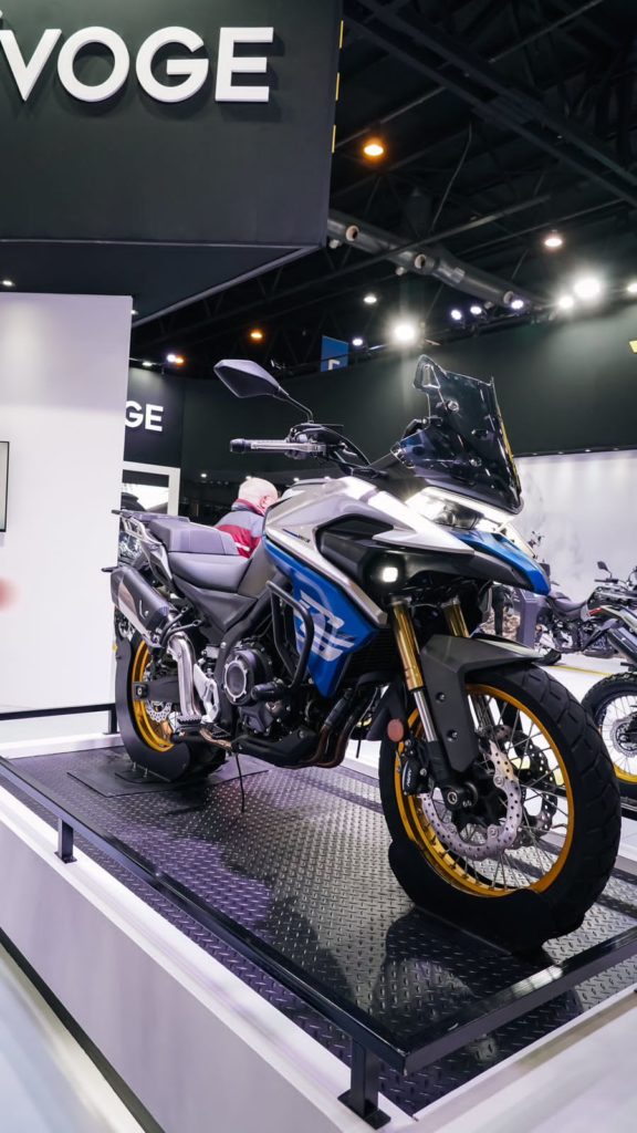 Voge presenta el SR4 Max y la AC500 en el Salón Moto y anticipa las ...