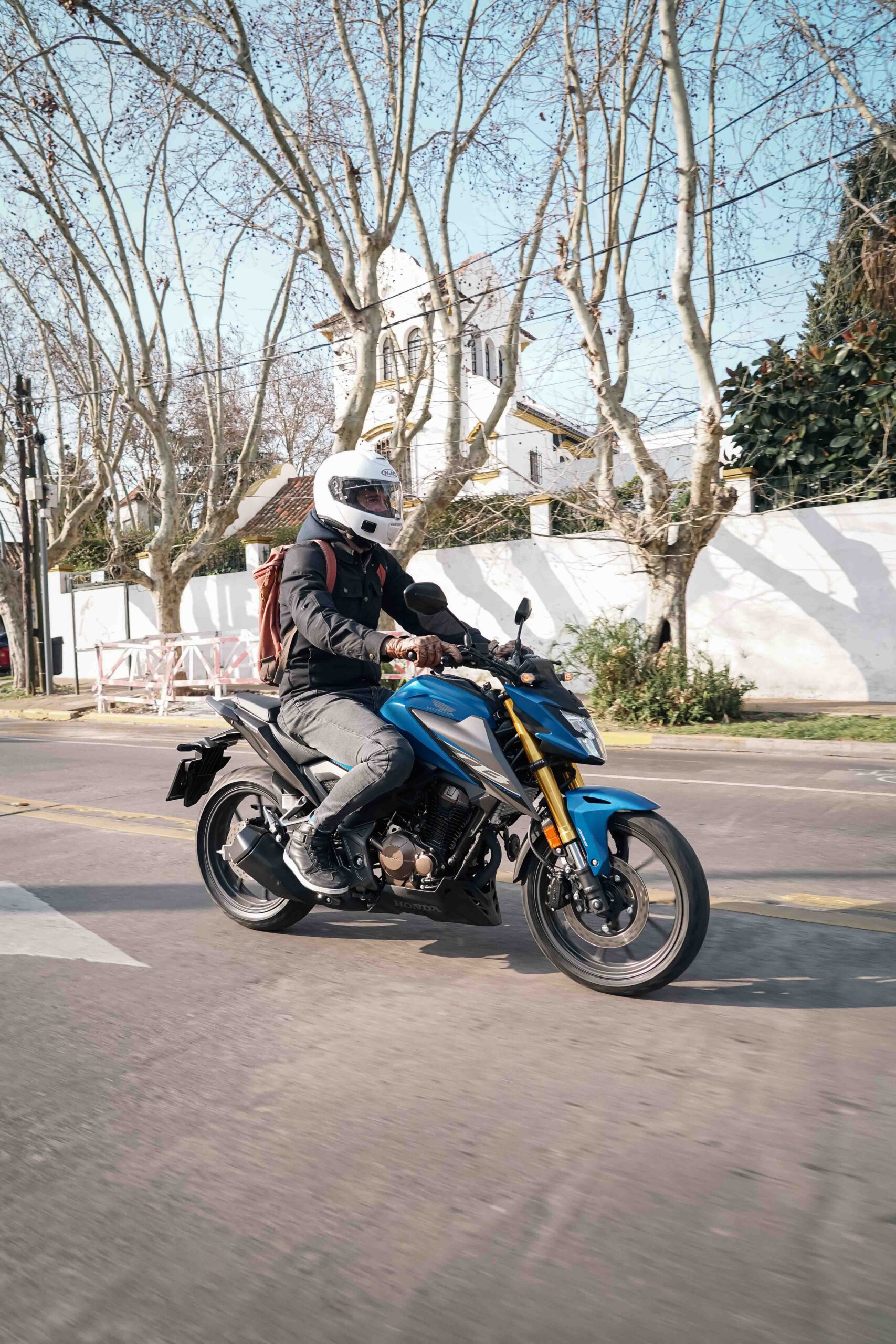 Test Ride: Honda CB300F Twister - Motoblog.com