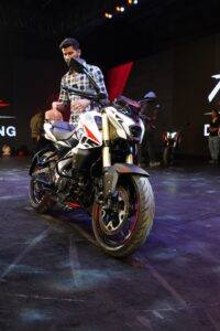 Bajaj lanza hoy la esperada Rouser NS400Z en el mercado argentino a $8. ...