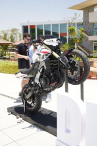 Bajaj lanza hoy la esperada Rouser NS400Z en el mercado argentino a $8. ...