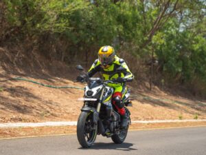 Bajaj lanza hoy la esperada Rouser NS400Z en el mercado argentino a $8. ...