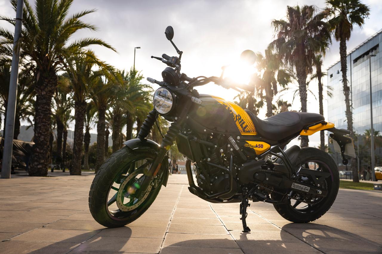 Lanzamiento: Royal Enfield GRR 450 - Motoblog.com