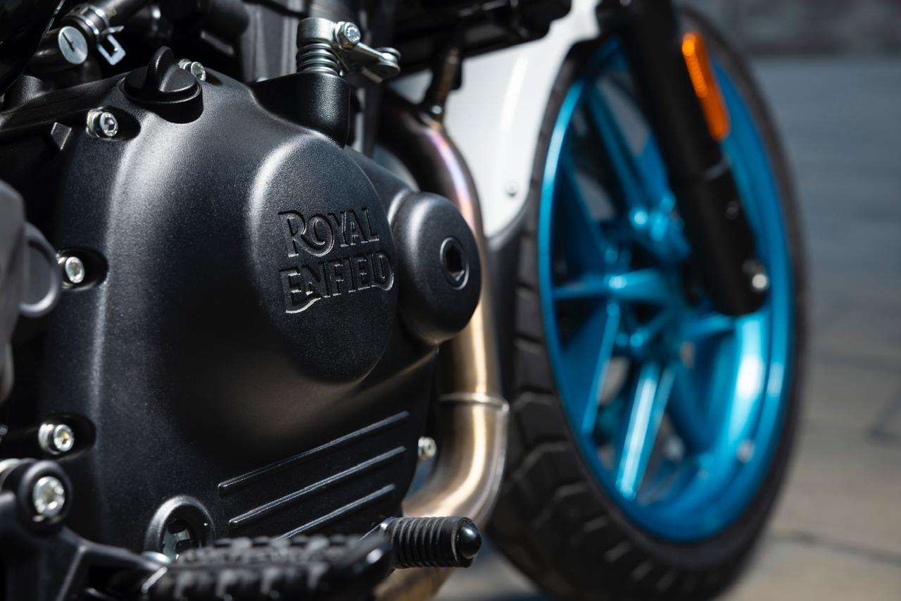 Lanzamiento: Royal Enfield GRR 450 - Motoblog.com