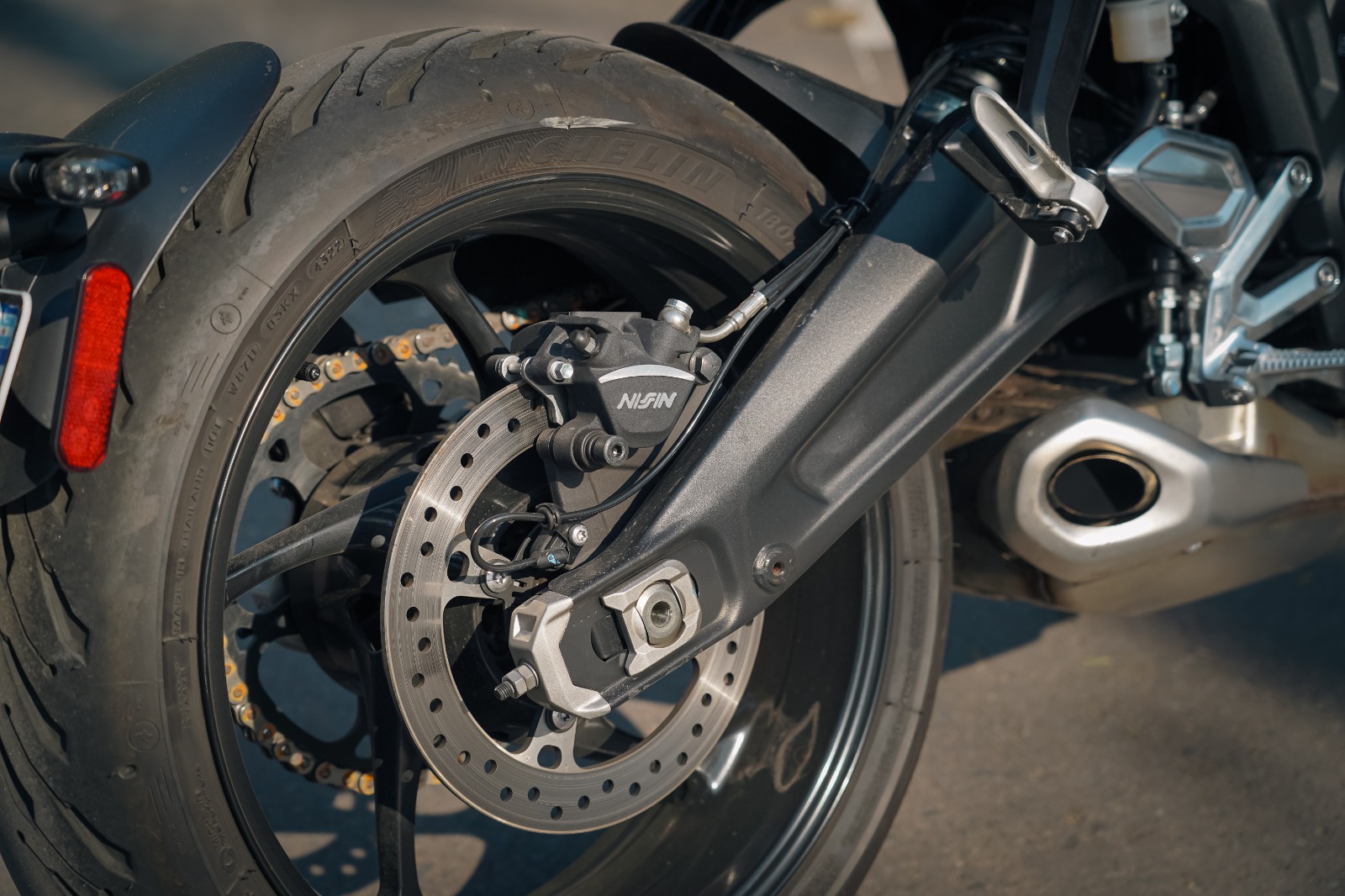 Test Ride: Triumph Trident 660 - Motoblog.com