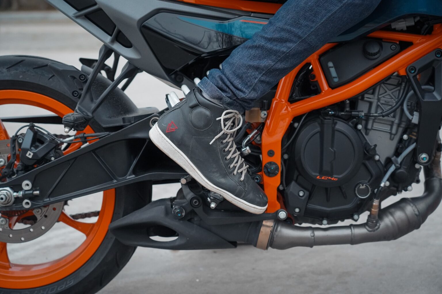 Test ride: KTM 390 Duke (G3) - Motoblog.com