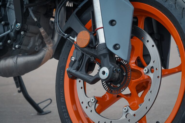 Test ride: KTM 390 Duke (G3) - Motoblog.com