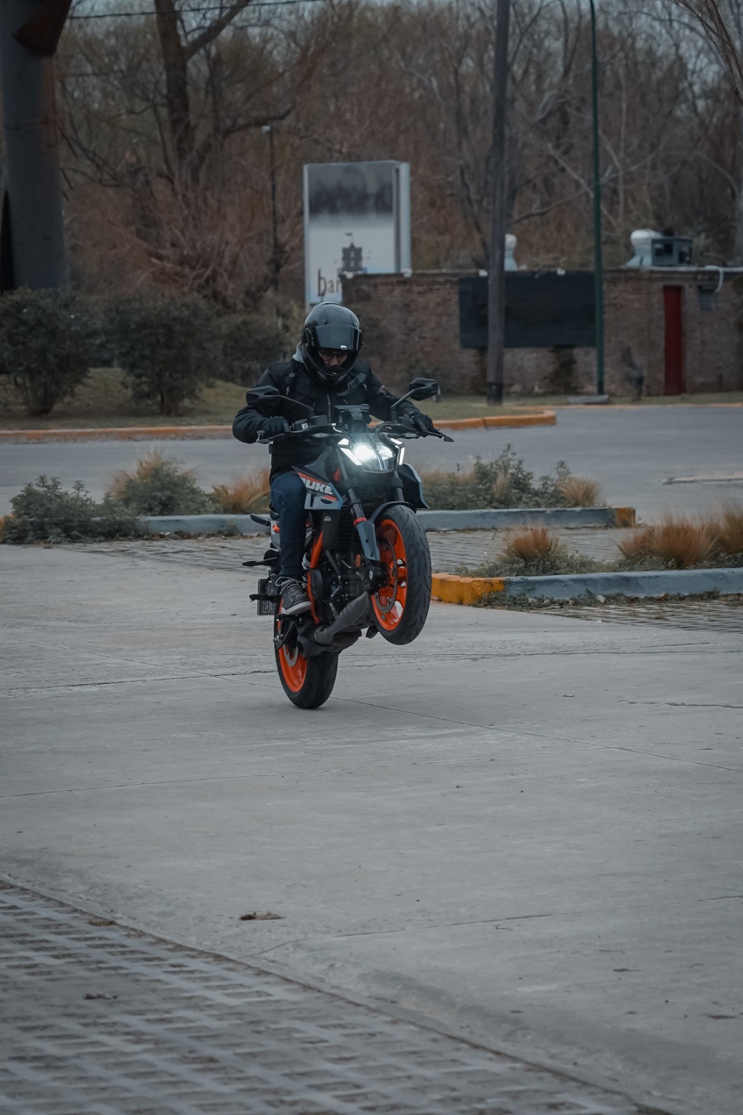 Test ride: KTM 390 Duke (G3) - Motoblog.com