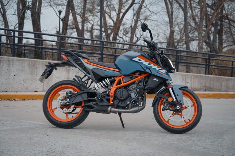 Test ride: KTM 390 Duke (G3) - Motoblog.com