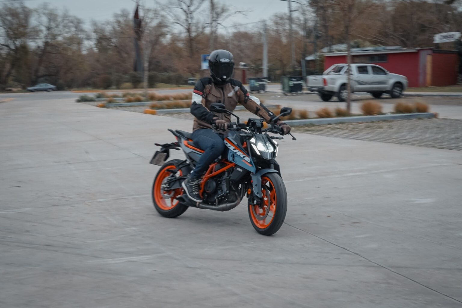 Test ride: KTM 390 Duke (G3) - Motoblog.com