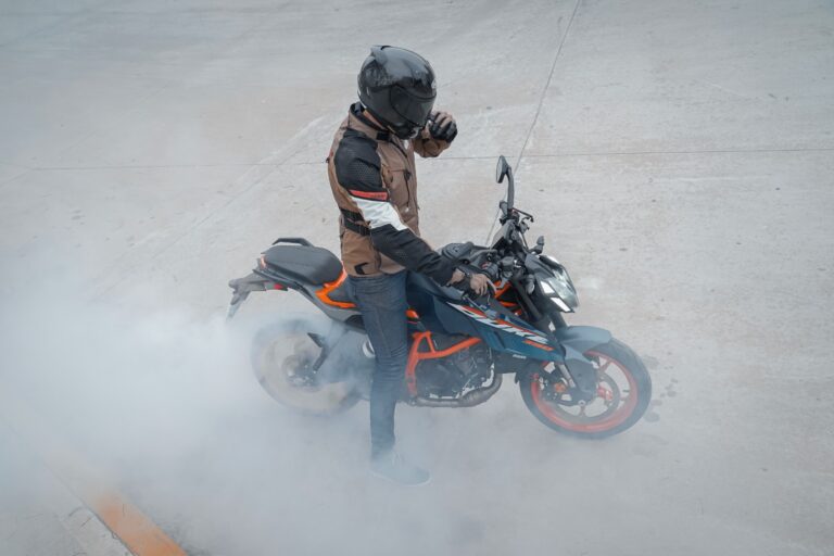 Test ride: KTM 390 Duke (G3) - Motoblog.com