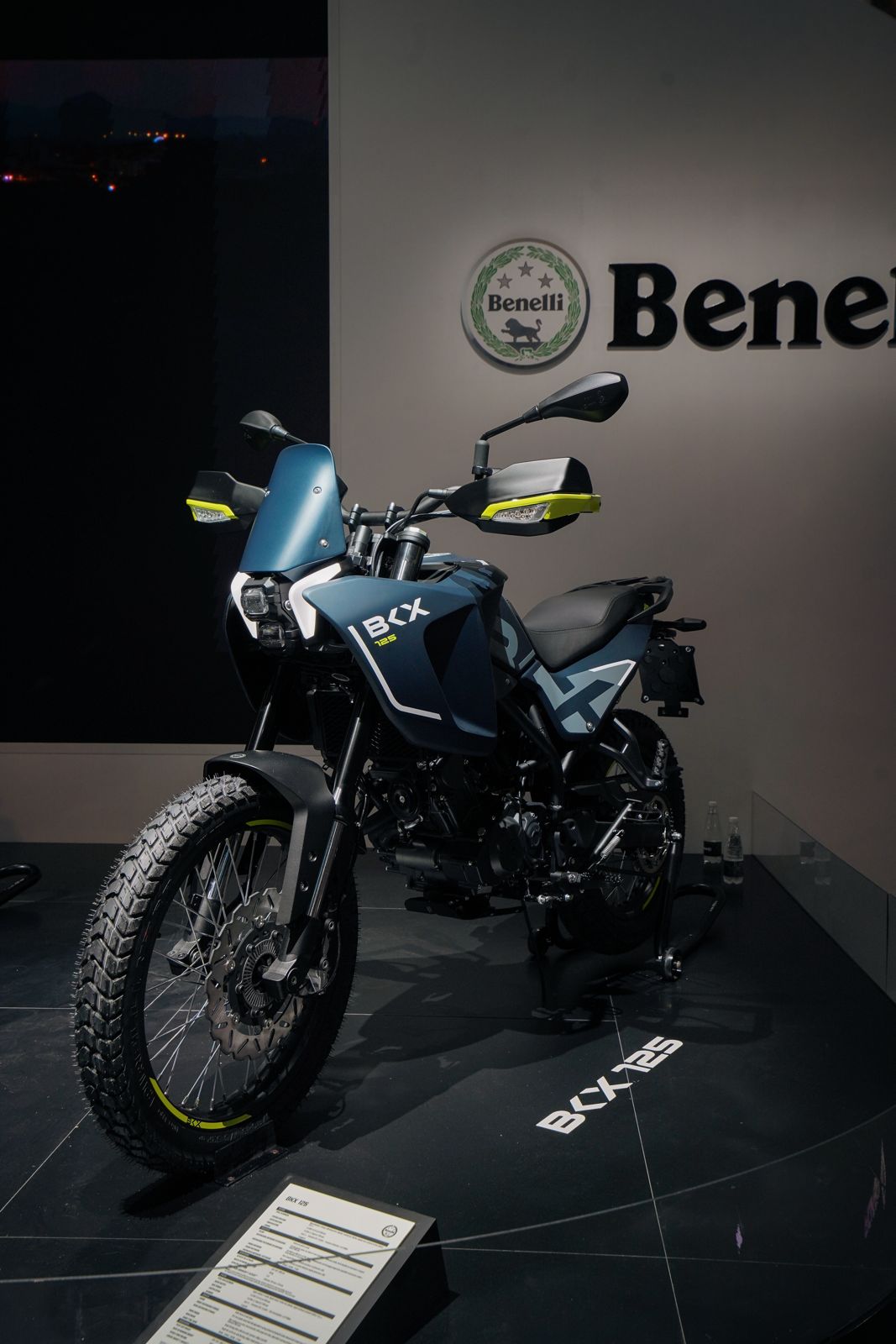 EICMA 2024: La estrella de Benelli en Milán fue la TRK 902 Explorer ...