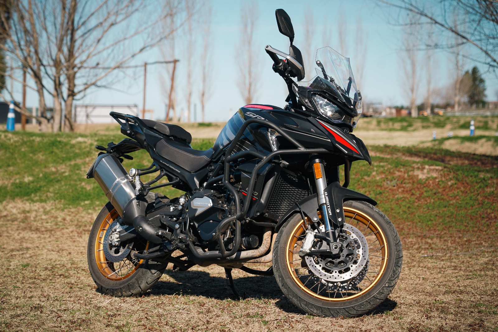 Test ride: QJMOTOR SRT 800SX - Motoblog.com