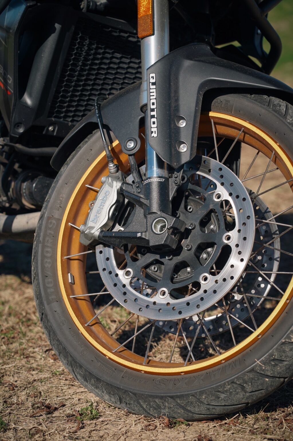 Test ride: QJMOTOR SRT 800SX - Motoblog.com