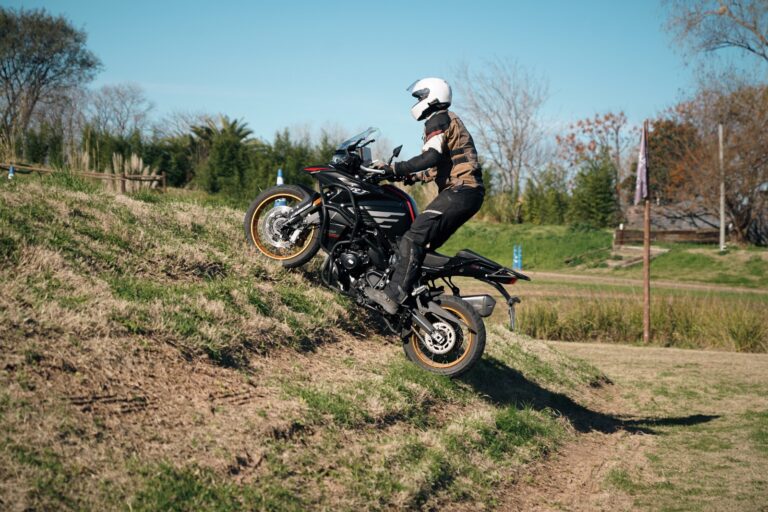 Test ride: QJMOTOR SRT 800SX - Motoblog.com