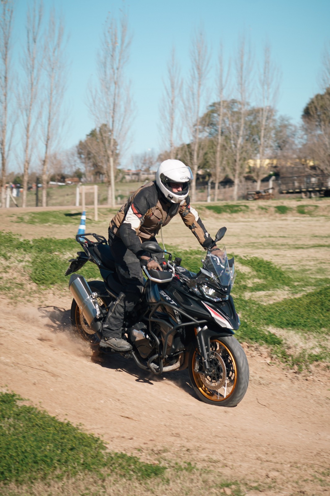 Test ride: QJMOTOR SRT 800SX - Motoblog.com